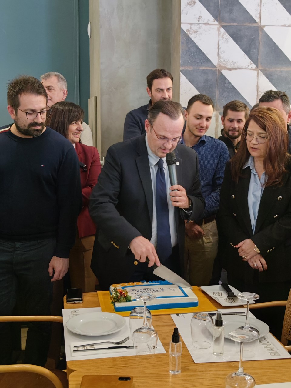 Η κοπή της Πρωτοχρονιάτικης πίτας της ΔΕΠ - Αργολική Ανάπτυξη