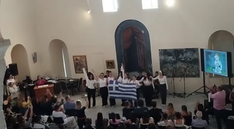Συγκίνησαν οι μαθητές του 1ου Λυκείου Ναυπλίου στη σχολική γιορτή για ...
