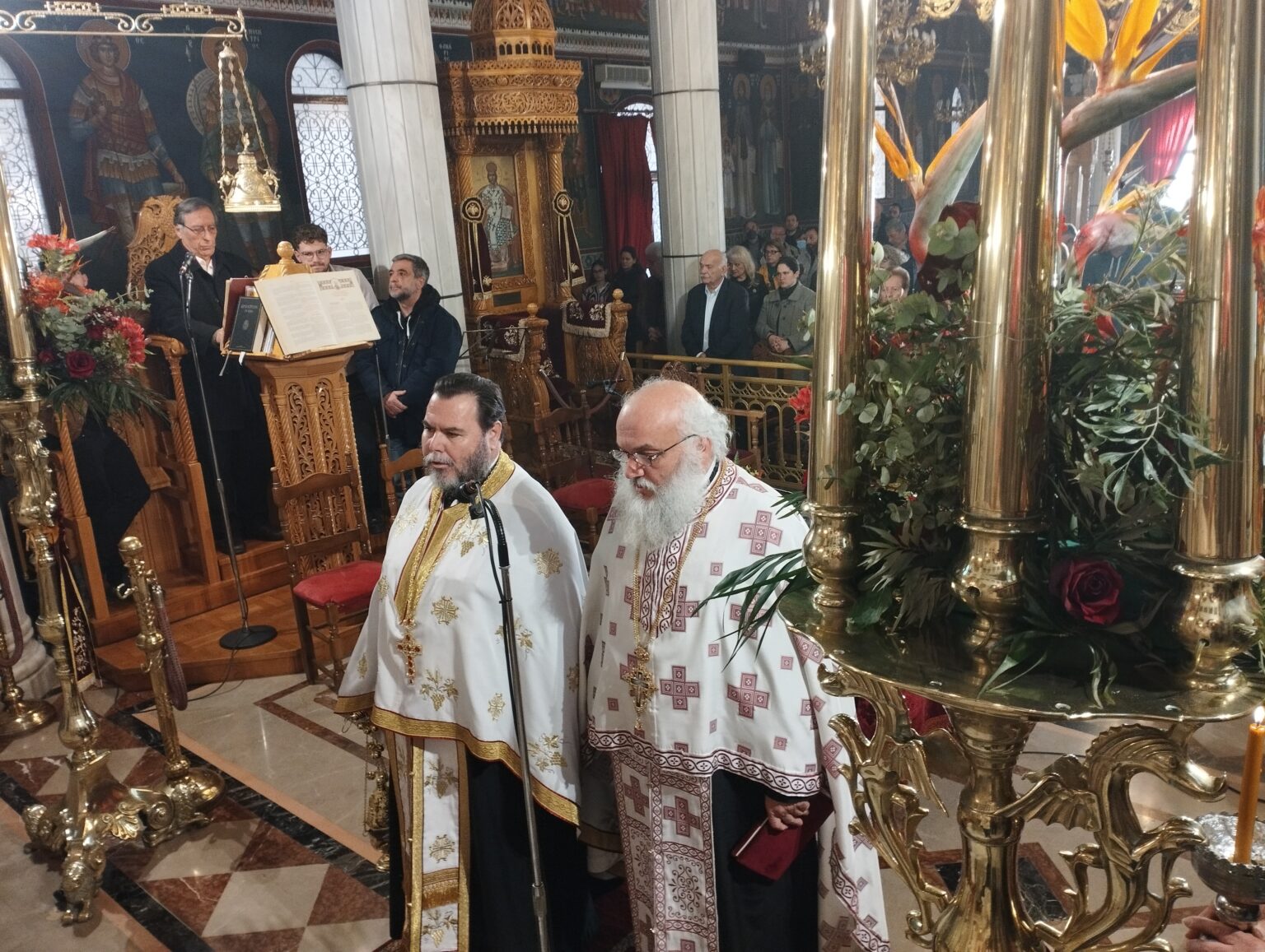 Καθηλωτική η ομιλία του π. Ευάγγελου Παπανικολάου στην Ευαγγελίστρια ...