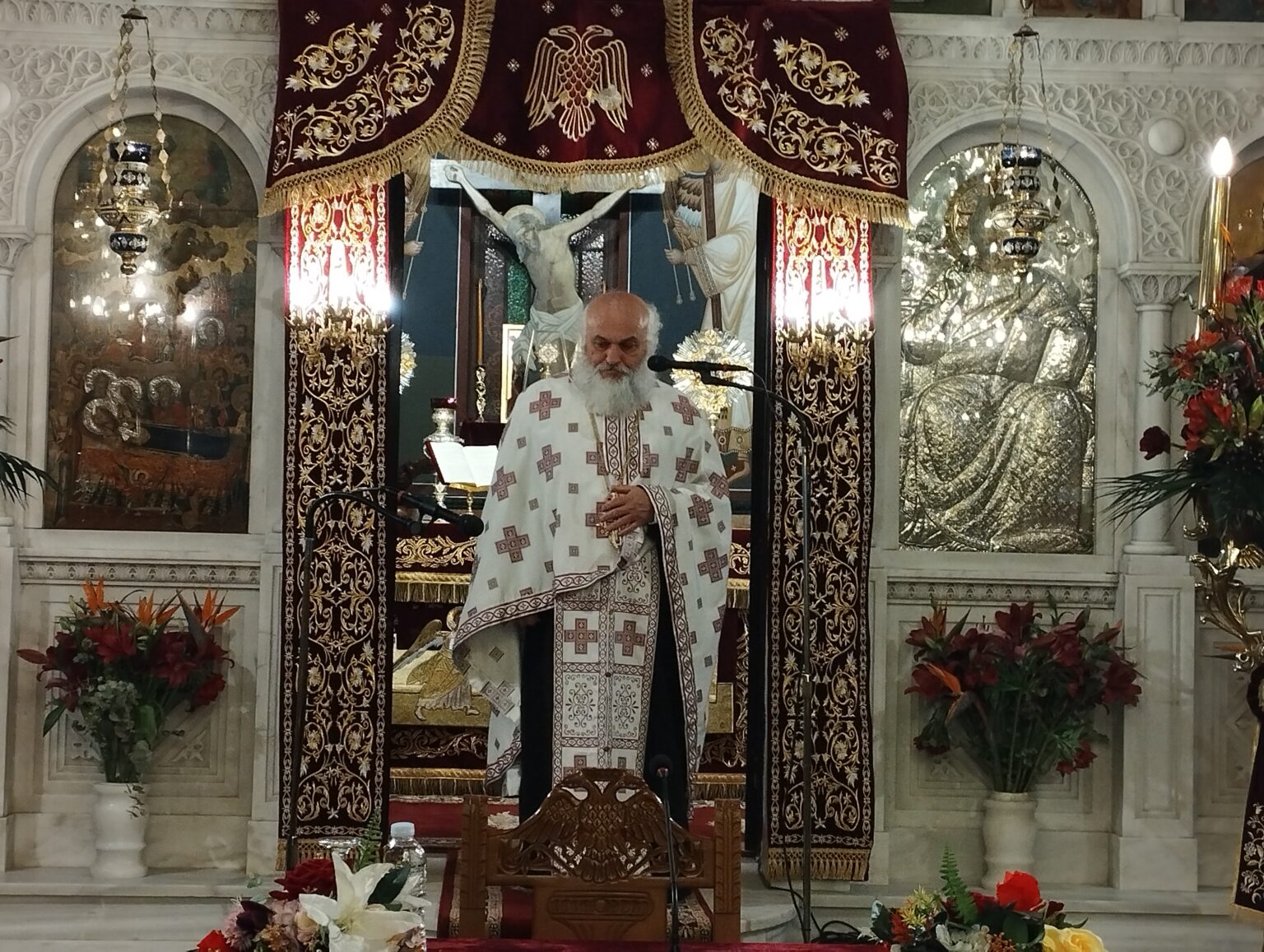 Καθηλωτική η ομιλία του π. Ευάγγελου Παπανικολάου στην Ευαγγελίστρια ...